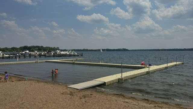 Pull out the swimsuits and head to Wayzata Beach! - Wayzata.com