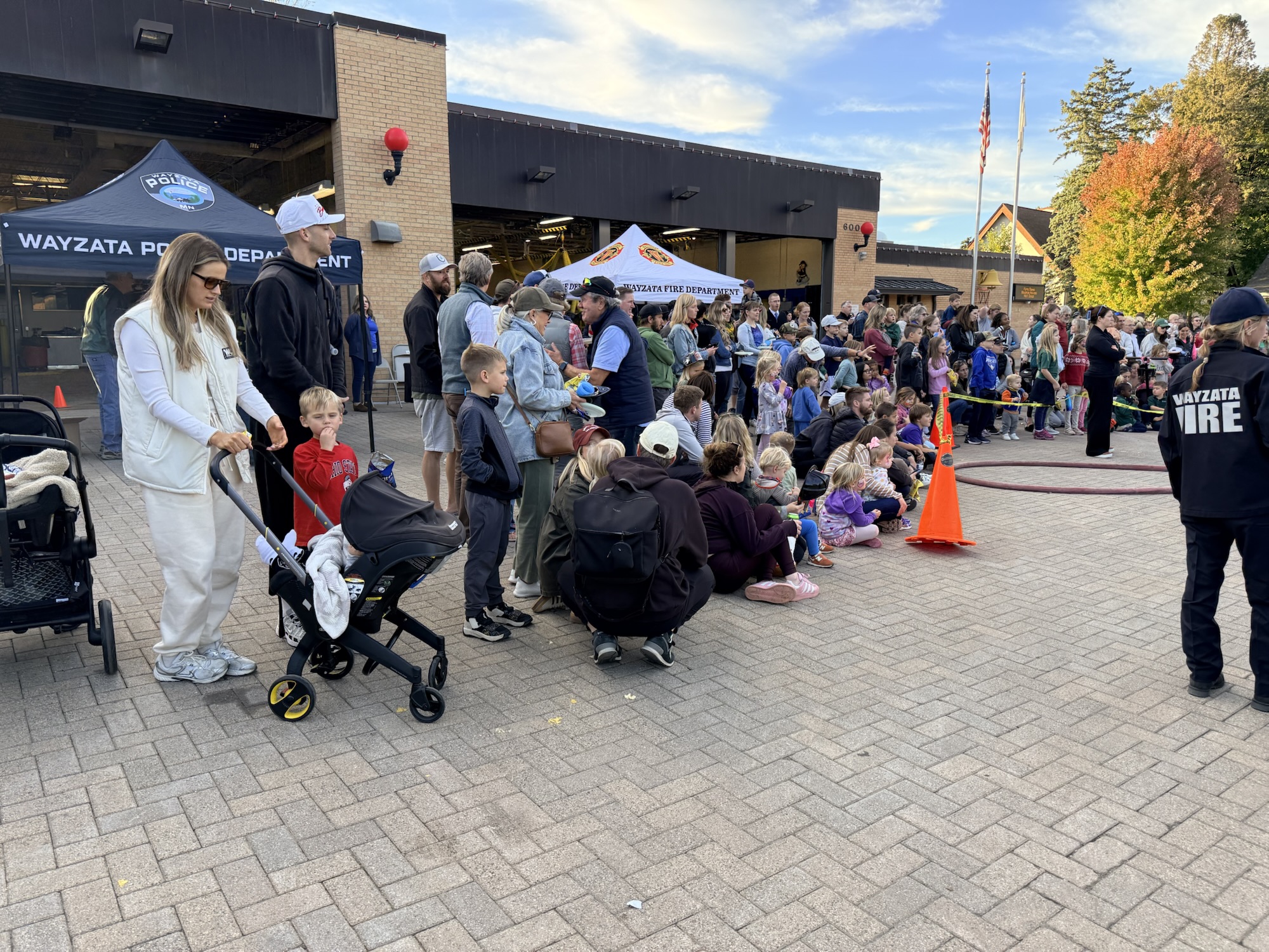Hundreds Turn Out for Wayzata’s Annual City Showcase - Wayzata.com